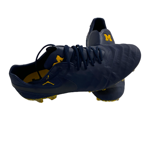 Will Hart Michigan Football Team Exclusive Cleats (Size 12.5) – The ...